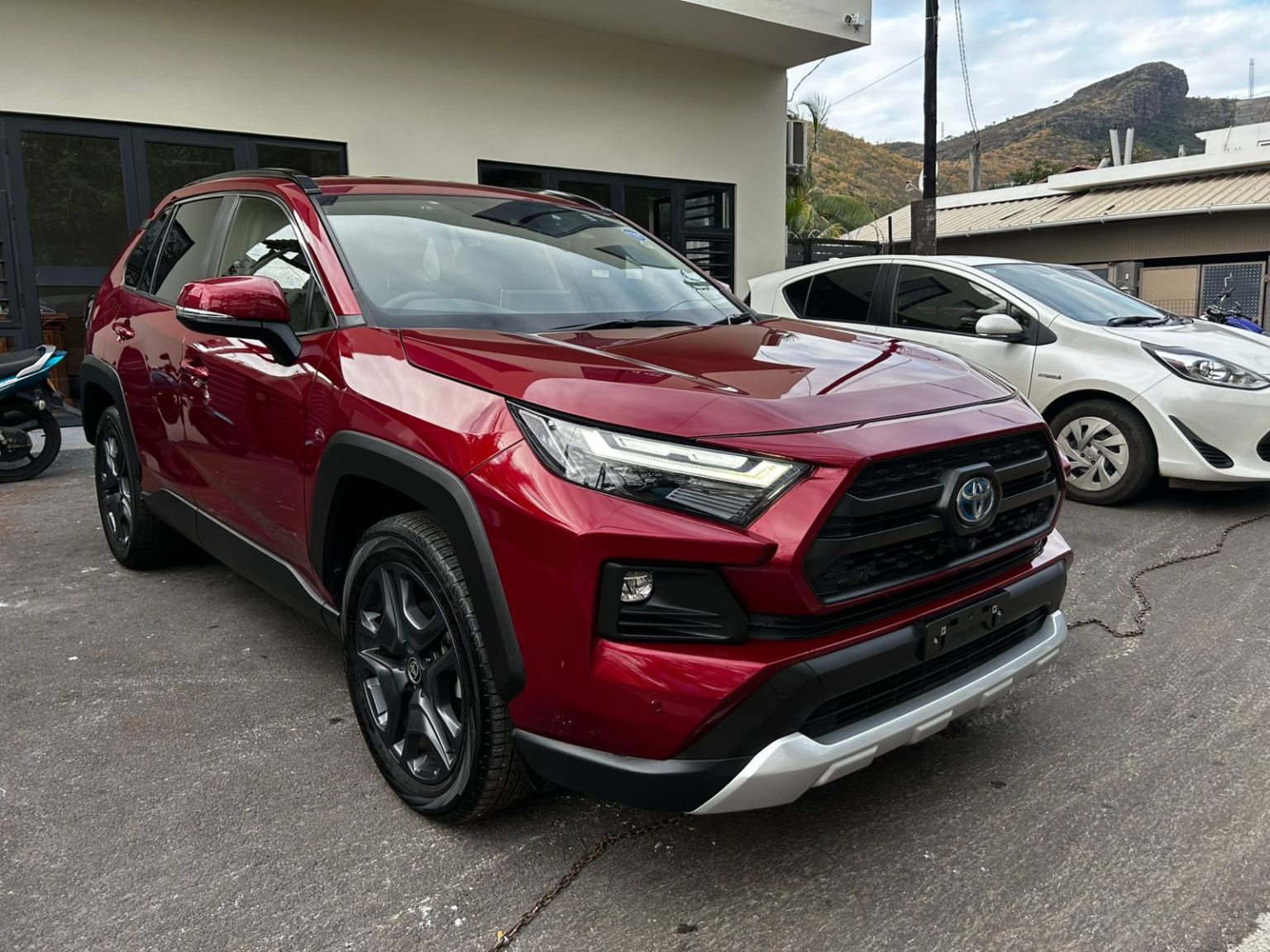 Toyota RAV4 Adventure – 2500cc – Year 2022 – Unique Motors Co Ltd
